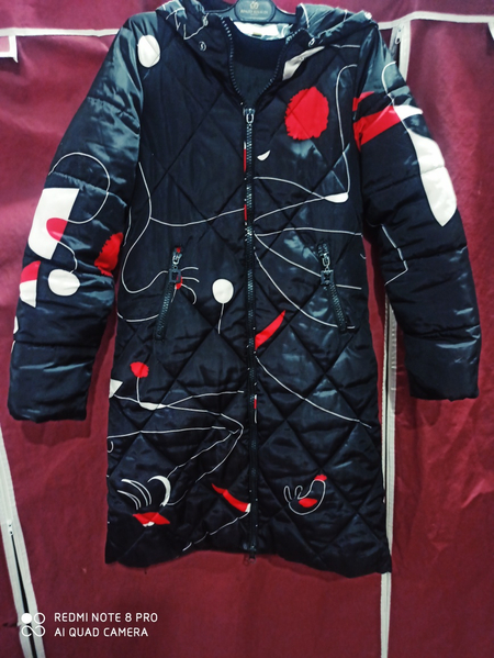 Kurtka 48/50 razmer 100.000 som