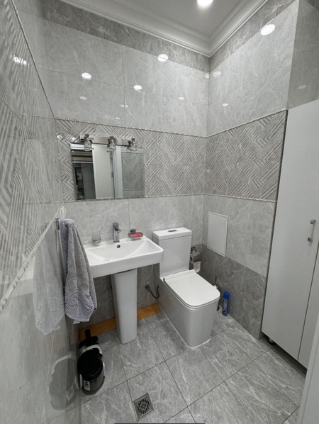 Срочно Юнусабад4. Новостройка. 3ком. Кирпичный. 100м2