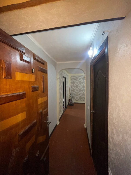 Продам 1/4/4 Чиланзар 3 Тарговый центр