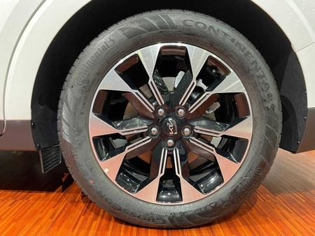 KIA Carnival Hi Limousine
