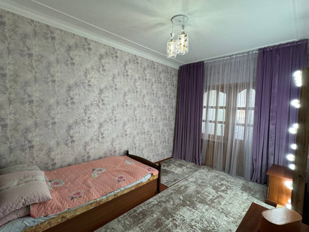Продантся квартрра 4/8/9 94м2 на м. Ойбек