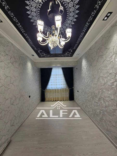 3 xonali 90m² 3-qavat sotiladi.