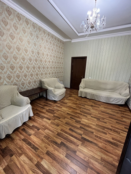 Сдается квартира на Лабзаке напротив парка