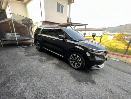KIA Carnival 9ти местный