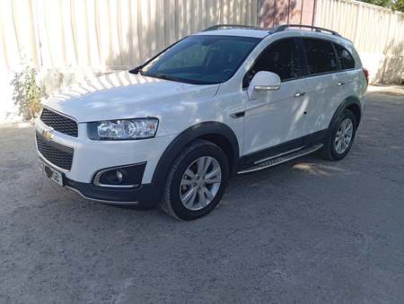 Продам Chevrolet Captiva 2015 года выпуска в отличном состоянии