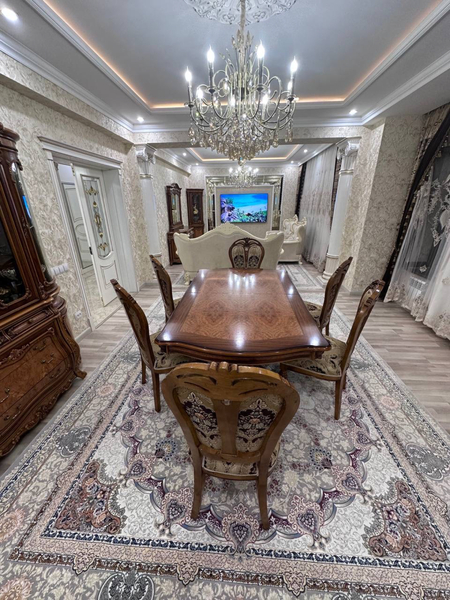 Амир Темур махалля дом 350 кВ.м