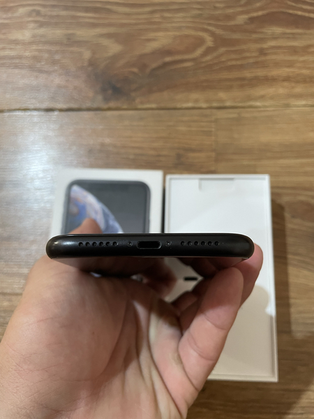 iPhone Xr 128GB 86% емкость
