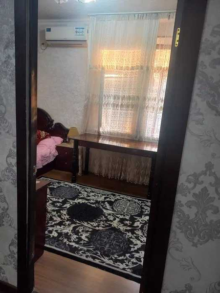 Лабзак (Ц13)  3х коанатная квартира на 4м этаже, чистый ремонт 70 м2