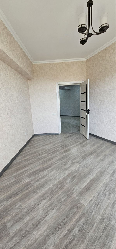 Буюк Ипак юли3/8/10 М.Горький .Буз базар .кирпич кадастр\\n8, 9 эт
