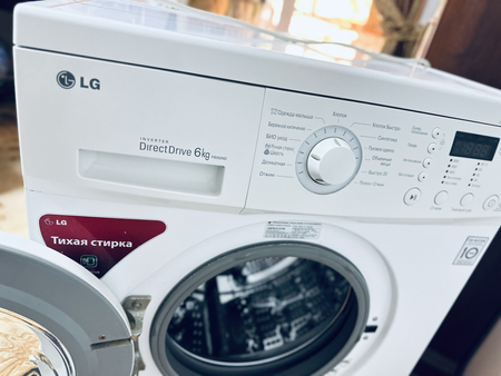 Стиральная машинка LG продам 6 кг отлично работает