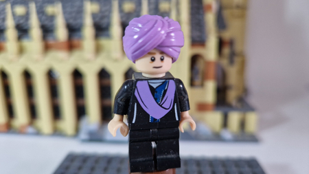 Продаю Lego Garry Potter коробка и инструкция имеются