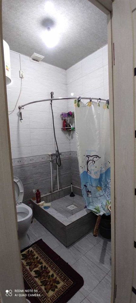 Uy sotiladi 1etaj 2 xona
