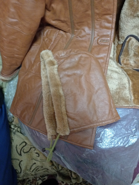 Продам новую дубленку