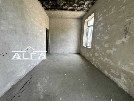 3 xonali 90m² 2-qavat sotiladi