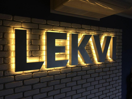 Banner bukva orakal