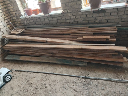 Российский поллик тахта