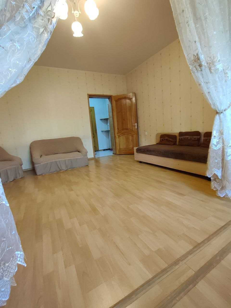 Продам 2х комнатную метро Чиланзар