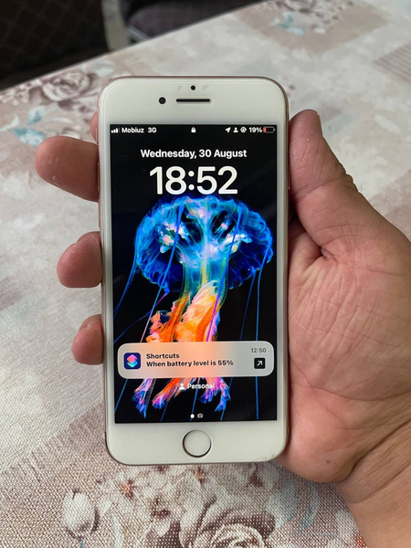 Iphone 8 gold 64 gb