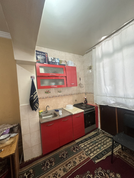 Ibn sino 1 2/1/5 uy sotiladi
