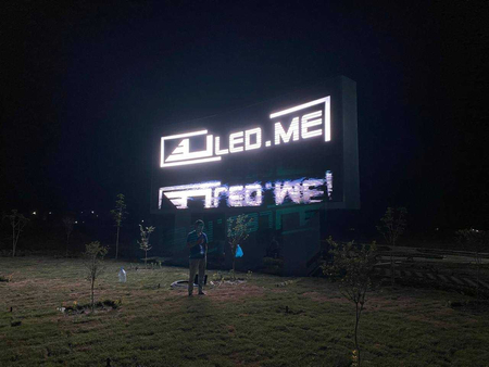 LED Ekranlari ichki va tashqi reklama