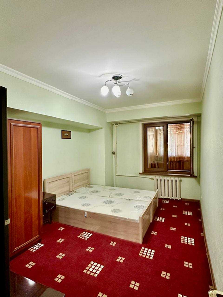 Продается  3-х комнатная квартира на Ц-1.