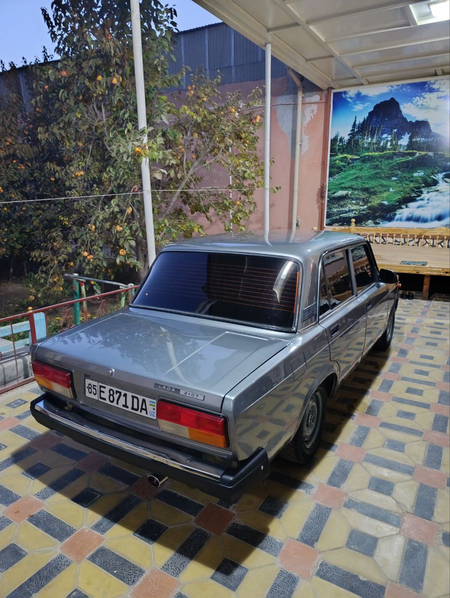 Lada 2107 yili 2011 metan/benzin