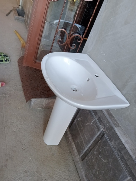 Продается раковина. 70 см
