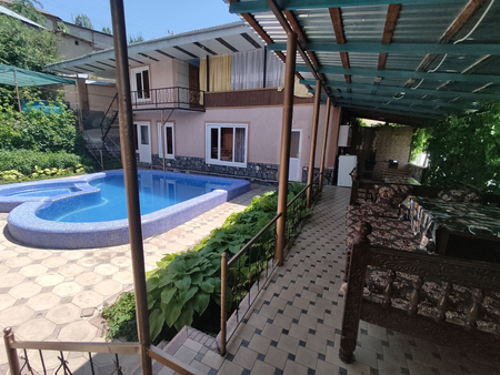 Arzon dacha Xumson oila ulfat qoyiladi