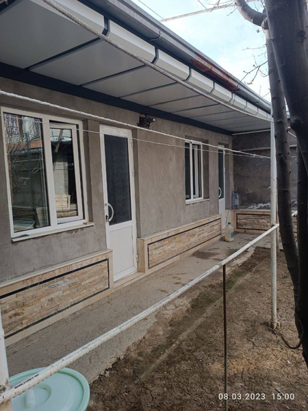 Турон Луночарский Продается участок 3 соток 5 комнаты