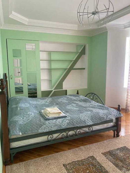 New building 4 room 3 bedroom 2 bathroom euro. metro oybek