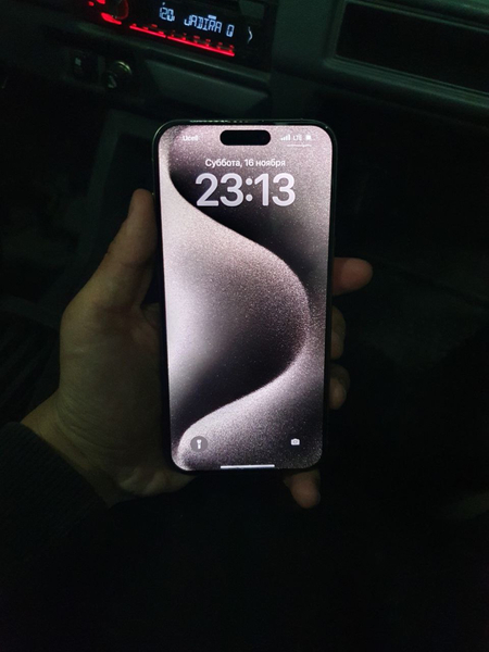 Iphone 15 pro max 256gb srochna sotiladi