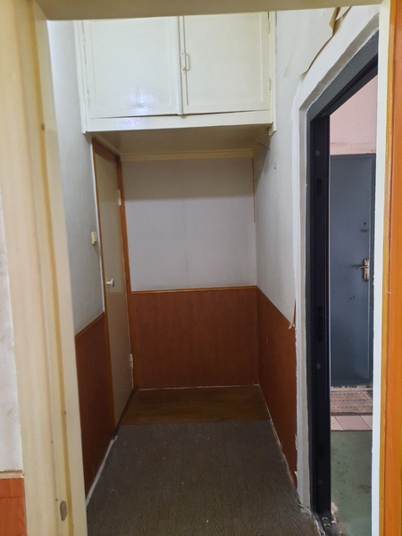 Продаю квартиру Яшнабадский р-он Авиасозлар-3. 1-ком 4-этаж 4-этажном