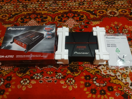 Pioneer 500w усилитель сотилади