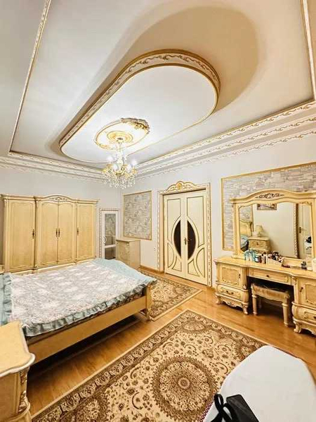 Продаётся Евродом на ул. Катта Кани, 5-соток (N 8562)