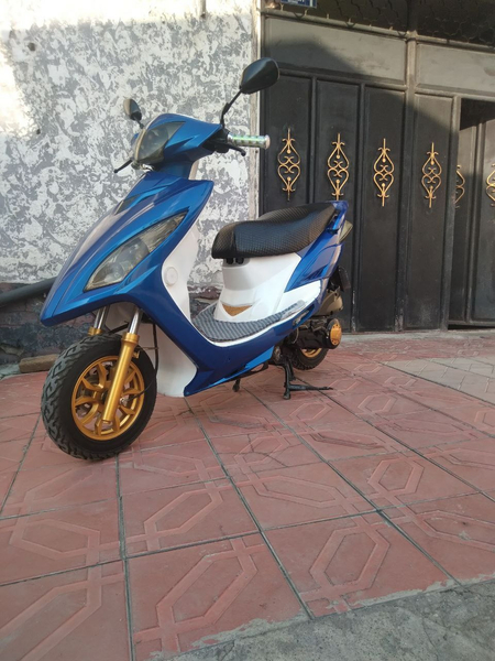 Skutr bezinli 120 kub