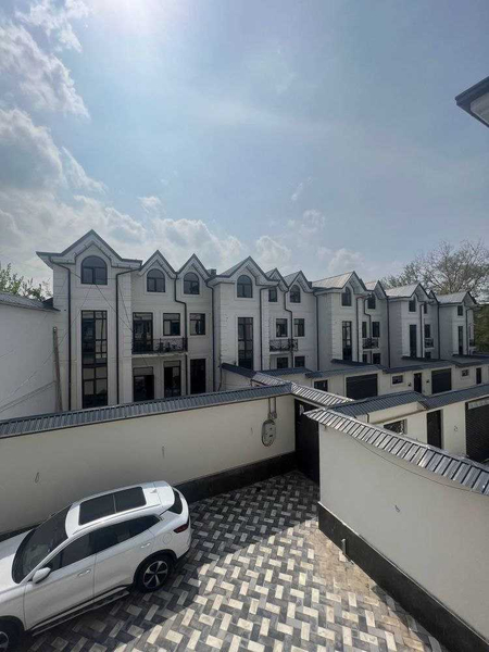 Продаётся Евродом около Американского Госпиталя, 6соток (N 8728)