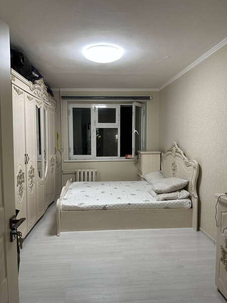 Продам квартиру в Мирзо Улугбек район Максим Горький 5/5/2 70кв