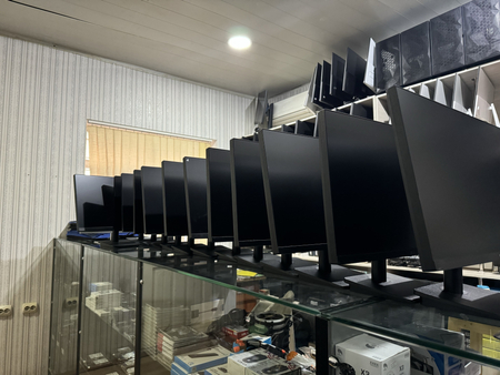 LG 24MP400-B   50ta  75hgz  yengidek holatda