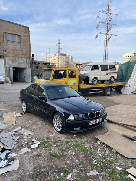 Bmw E36 1.9L  Hamma ishi qilingan tayyor
