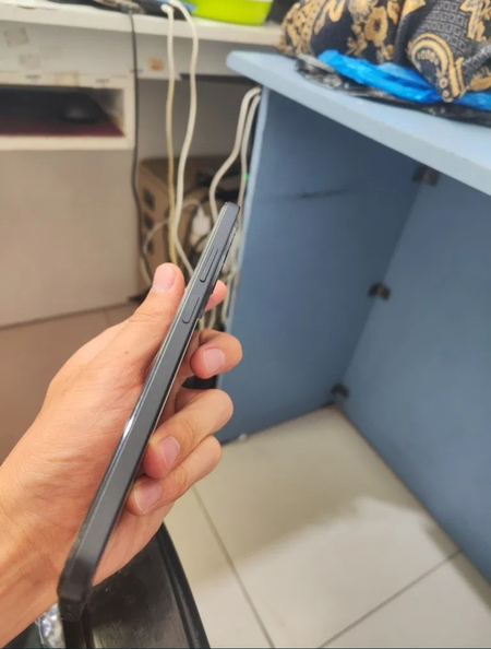 Redmi not 12   4+4/128