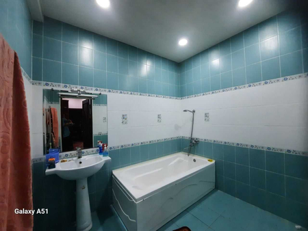Продаётся квартиры 2/1/6. Ориентир: Школы - N554;  N 122,250 (J2466)