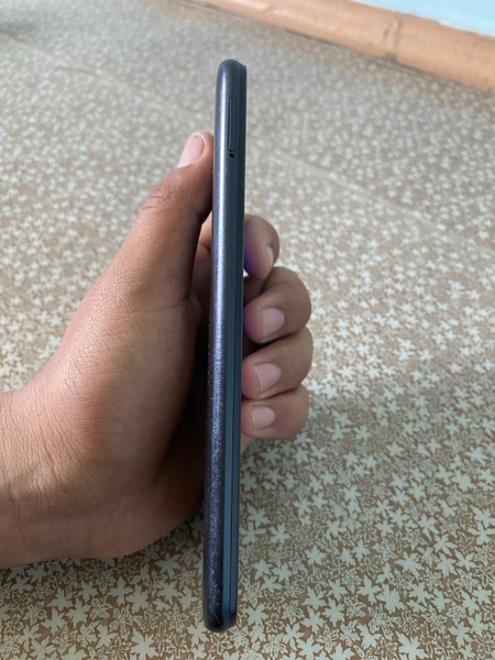 Redmi 9T 4/128 ideal!