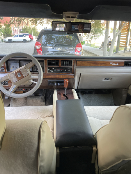 Lincoln Town car 1989