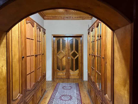 Продаётсяи дом, 18 соток  Амира Тимура