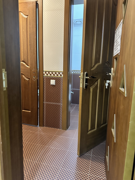 Срочно сдается и продается полуподвальное помешение