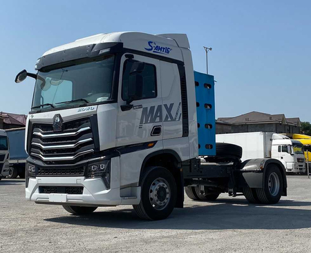Седельный тягач Sinotruk Howo-Max 6x4 CNG газовый на метане, подушка