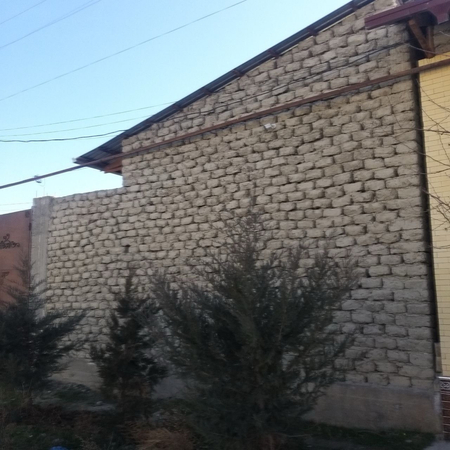 Жомбой тумани Хашдала қишлоғида уй 14 соток участок билан сотилади!