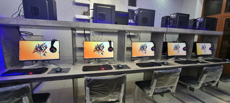 Games Club sotiladi 10ta kampyuter 3ta PlayStation TV