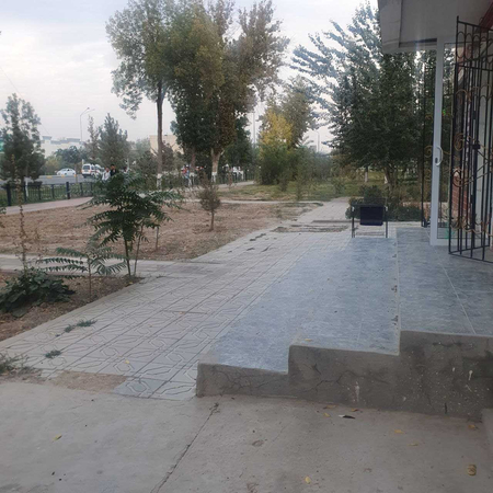 Uy sotiladi 3/1/4 Yo`l yoqasida, Qarshi shahar (Eski torgovka)