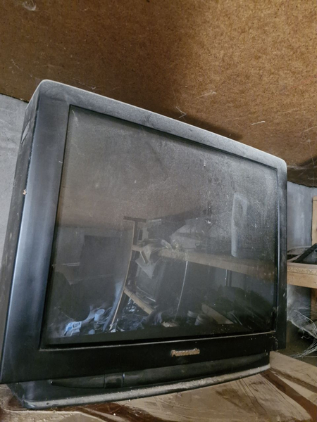 JVC va Panasonic tilivizorlari sotiladi
